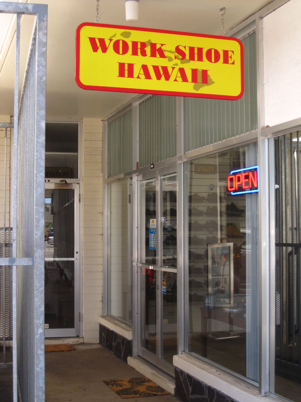 Work Shoe Hawaii - Honolulu, HI | Hawaiian Local