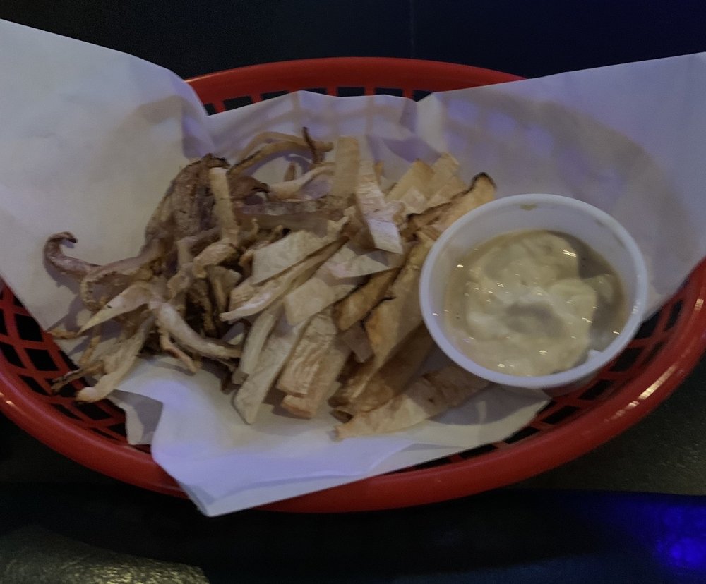 Y's Sports Bar & Grill - Honolulu, HI | Hawaiian Local